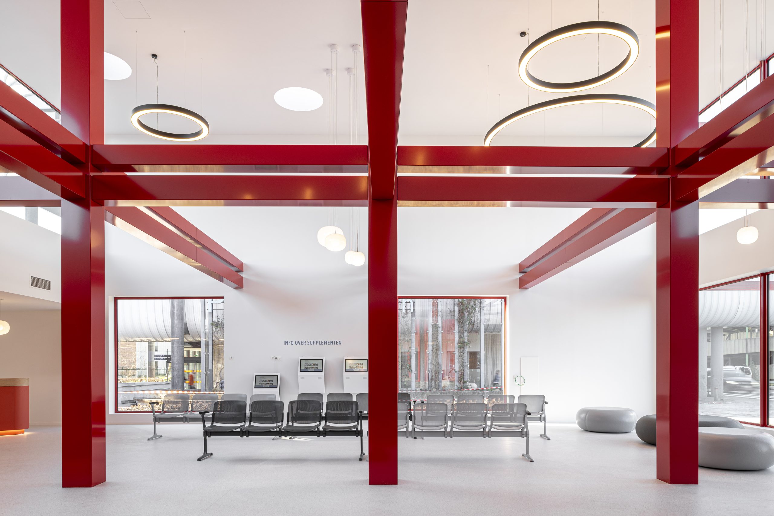 Nieuw inkompaviljoen geeft het UZ Gent een nieuw gezicht