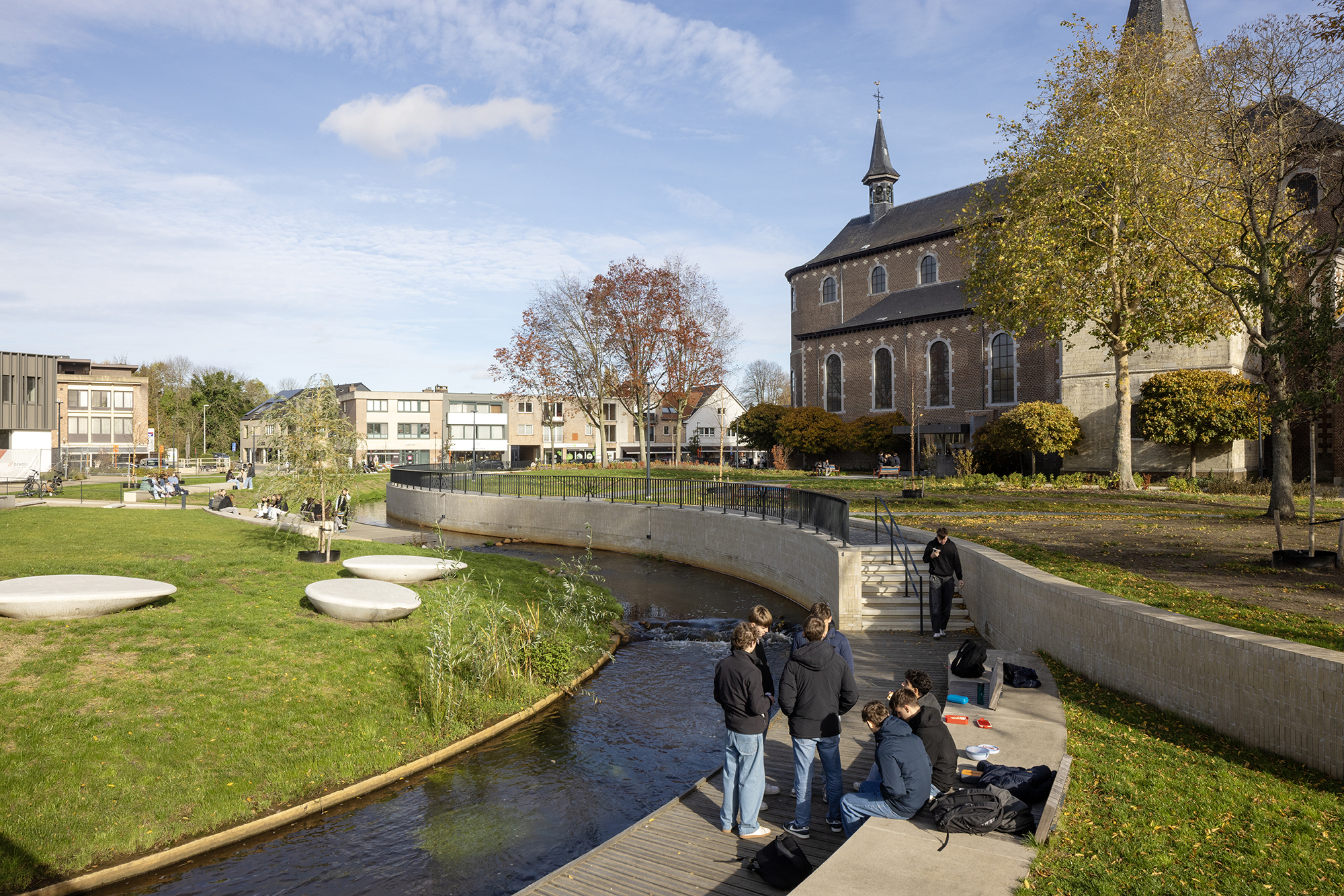 Vergroend Dorpshart Zonhoven in stroomversnelling